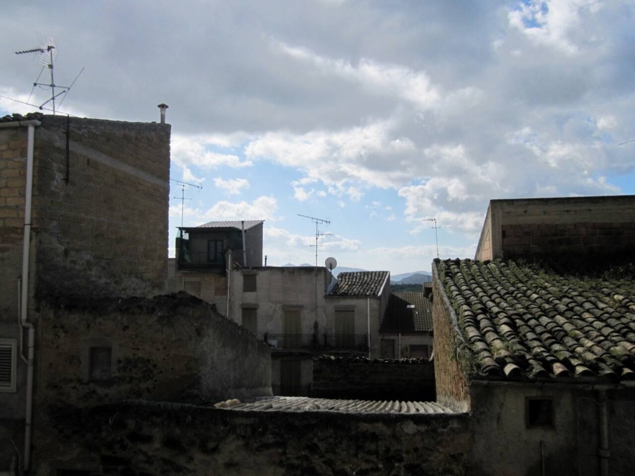 Townhouse in Sicily - Casa Elizabeth Via Catania (Italy, Sicilia ...